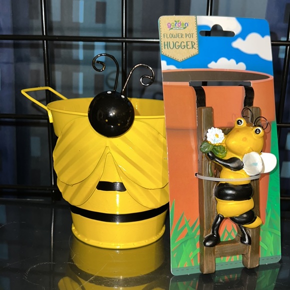 Accents | Decorative 3d Metal Bee Buckets 45in Hanging Pot Decorations ...